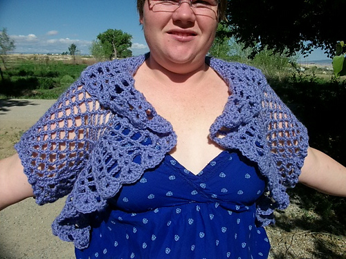 Ravelry: Romantic Plus Size Shrug pattern by Copper Llama Studio