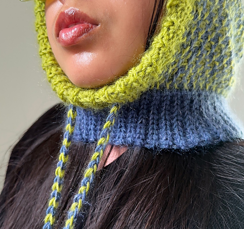 Ravelry: Pixel Hood pattern by COSMAUDÍ