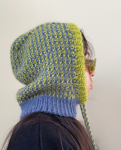 Ravelry: Pixel Hood pattern by COSMAUDÍ