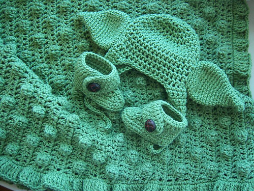 Ravelry: Yoda Ears pattern by Jessica Lester-Stuart