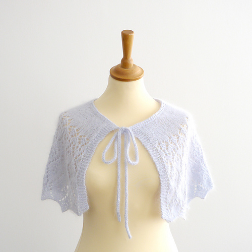 Ravelry: Gatsby Lace Cape pattern by Kyoko Nakayoshi
