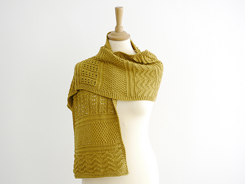 Ravelry: Custard Cream Wrap pattern by Kyoko Nakayoshi