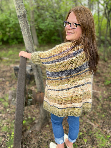 Ravelry: Simple Hug Cardi pattern by Cozy Up Knits