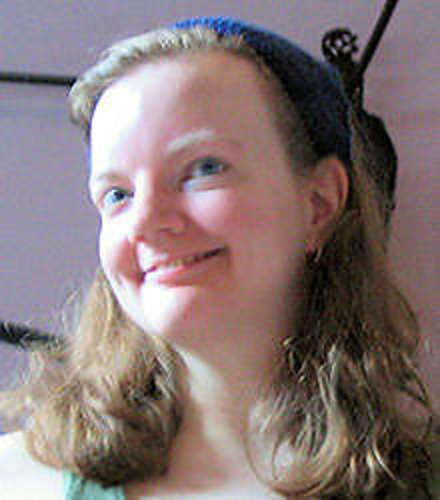 Ravelry: Kitschy Kerchief pattern by Debbie Stoller