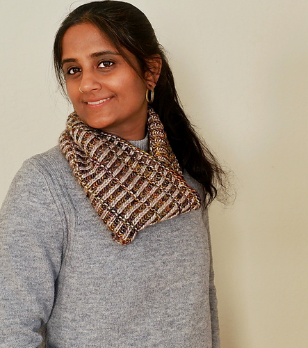 Ravelry: Brin Cowl pattern by Kavitha Raman