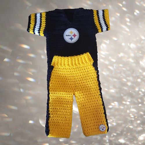 Ravelry: Baby football outfit pattern by DWC