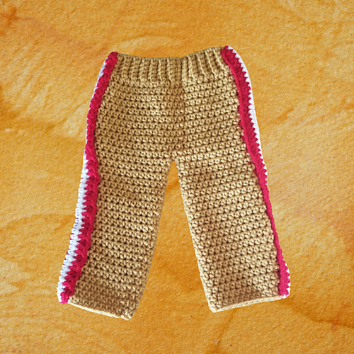 Ravelry: Football Jersey and Pants pattern by DWC