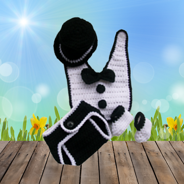 Ravelry: black and white tux, #32 pattern by DWC