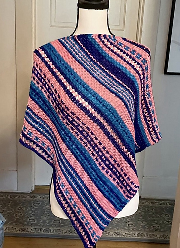 Ravelry: Lights, Camera, Fashion! pattern by Chic and Regal Knits