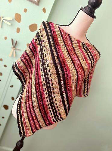 Ravelry: Lights, Camera, Fashion! pattern by Chic and Regal Knits