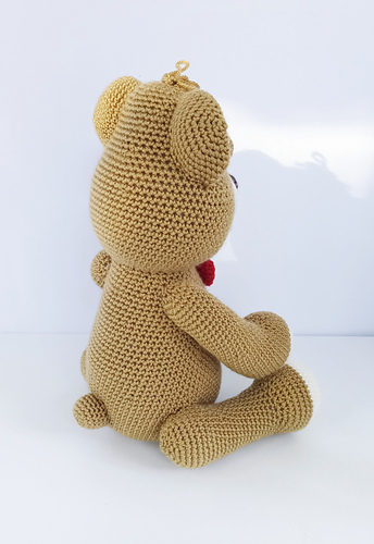 Ravelry: Crochet Barney the Bear pattern by Jenny Ryan