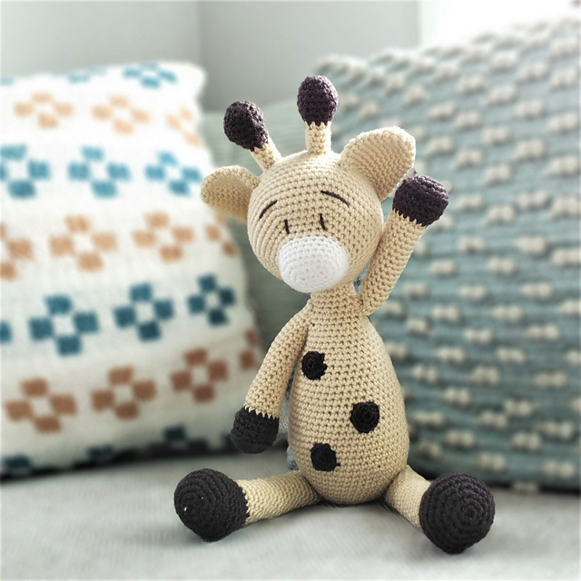 Ravelry: Gemma the Baby Giraffe pattern by Jenny Ryan