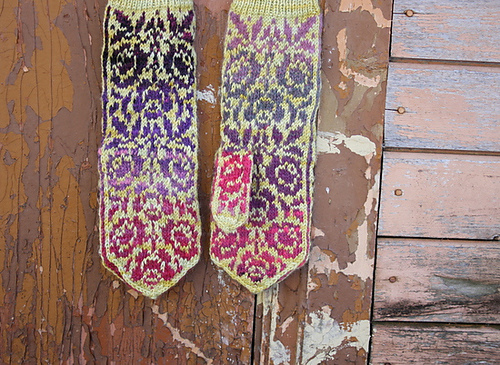 Ravelry: Nostalgia pattern by Natalia Moreva