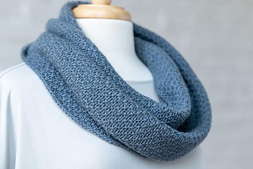 Ravelry: Seeded Cowl pattern by Craig Rosenfeld