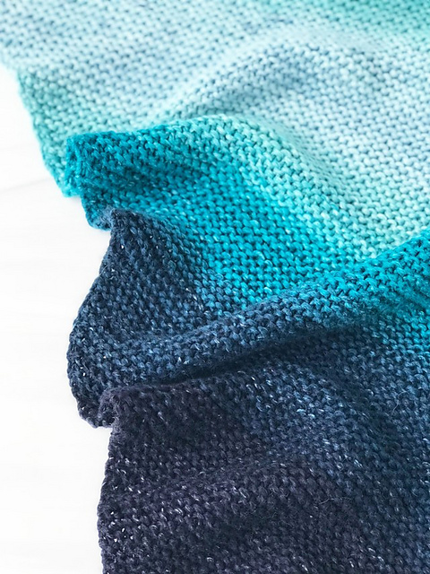 Ravelry: Cumulus Baby Blanket pattern by Loop Designs