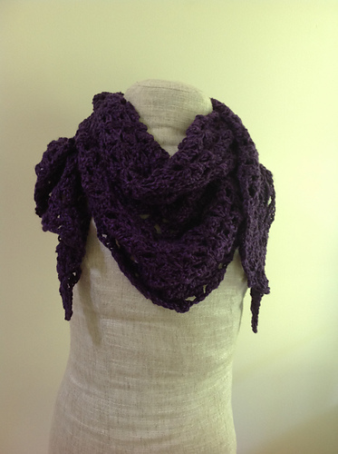 Ravelry: Plum Shawl pattern by Undeniable Glitter- Alyssa