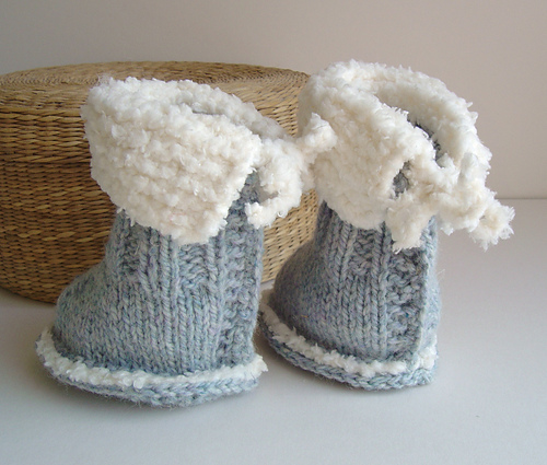 Ravelry: Baby SnUGG Booties pattern by Caroline Brooke
