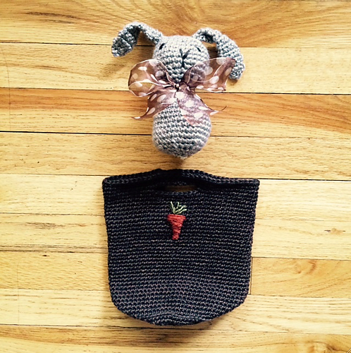 Ravelry: Buddy Buckets pattern by Sheila Zachariae