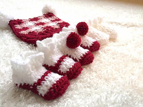 Ravelry: Gingham Noggin and Toes Set pattern by Sheila Zachariae