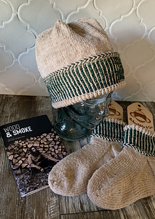 Ravelry: crescendogal's Red Cedar Hat