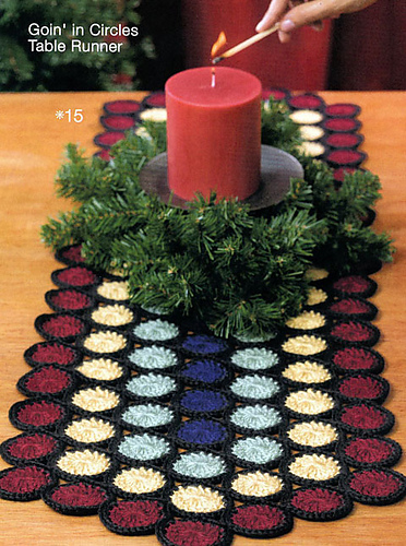 Ravelry: Goin' in Circles Table Runner pattern by Susan Lowman