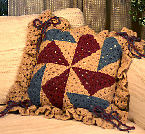 Ravelry: Quilt Block Pillow pattern by Susan Lowman