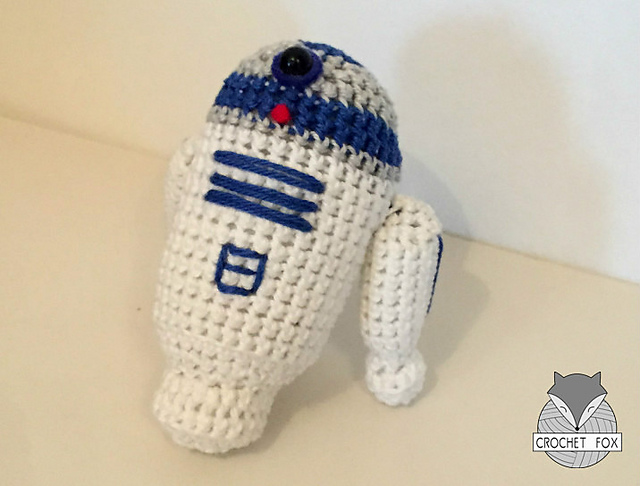 Ravelry: Star Wars R2D2 pattern by Lena Crochetfox