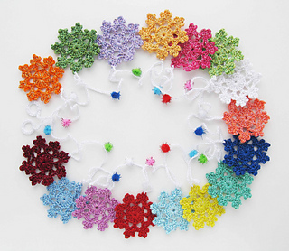 Ravelry: crochetgiftsshop's Little Christmas Doodad (Garland)