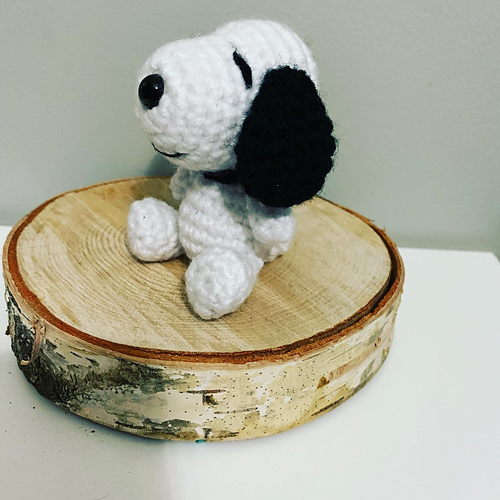 Ravelry: Snoopy keychain pattern by Crochet & Résine par Maria