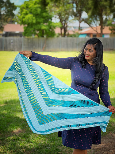 Ravelry: Congruence Shawl pattern by Ana-Maria