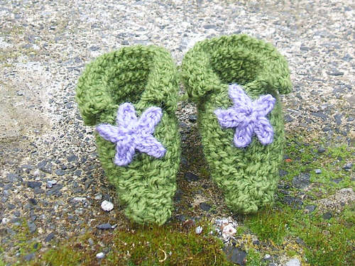 Ravelry: Elf Booties pattern by Crochet with Raymond
