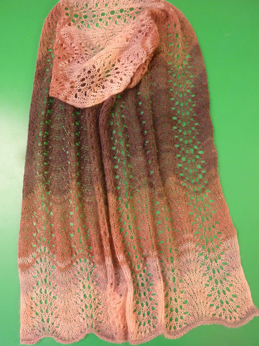 Ravelry: Feather and Fan Short Scarf pattern by Kelly Faller