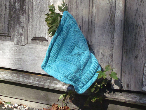 Ravelry: Relief Counterpane Blanket pattern by Stephanie Kreuz