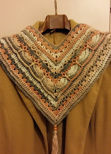 Ravelry: crys68's Bohemian V-Scarf