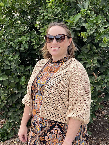 Ravelry: Cascade Cardigan pattern by Salena Baca