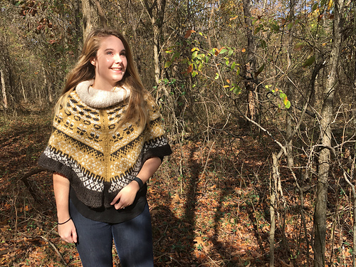 Ravelry: Minjia Poncho pattern by Martina Sommer