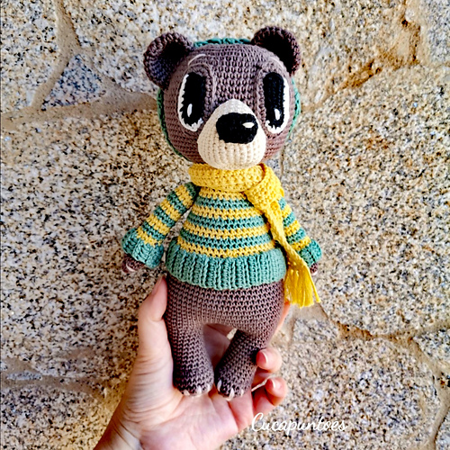 Ravelry: Kuma bear pattern by Salomé Fernández