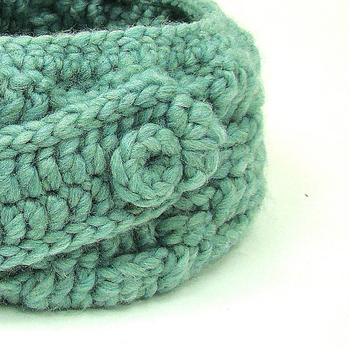 Ravelry: Basket Weave Easter Basket pattern by Maria Stout