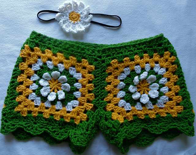 Ravelry: cuddlelump's Daisy Dork Shorts