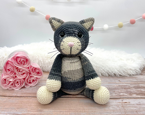 Ravelry: Clara the Cat pattern by Cuddly Stitches Craft