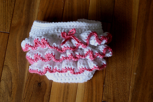 Ravelry: Ruffled Diaper Cover and Headband pattern by Ramona Byers