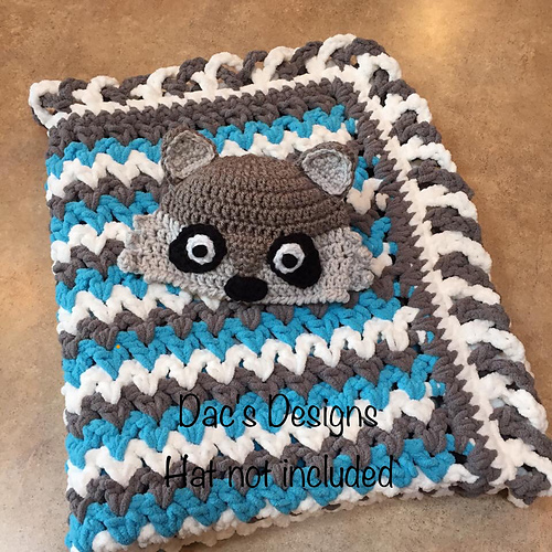 Ravelry: ZigZag Blanket w/Crisscross Edge pattern by Debra Christensen