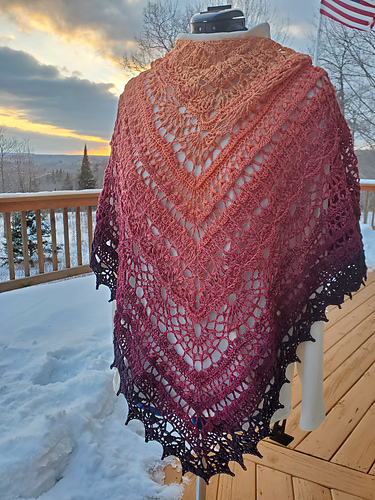 Ravelry: Kalinka shawl pattern by Martika Grabowska