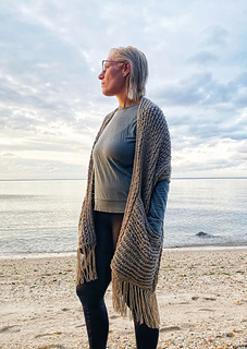 Ravelry: Beachcomber Shawl pattern by Danielle Xuereb