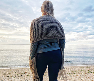 Ravelry: Beachcomber Shawl pattern by Danielle Xuereb