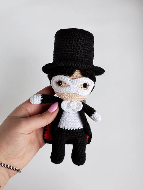 Ravelry: Tuxedo Mask pattern by Tatyana Leonidovna