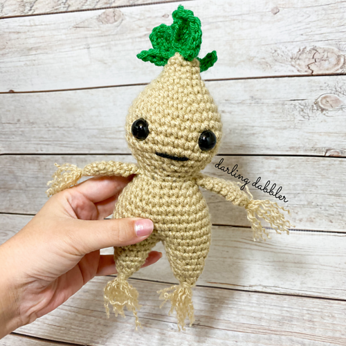 Ravelry: Mandrake Cutie pattern by Darling Dabbler