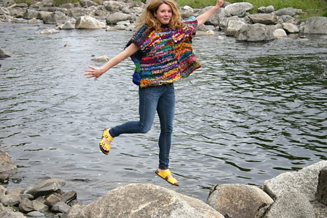 Ravelry: Artfully Yours Poncho pattern by Darn Good Yarn