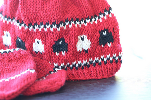 Ravelry: SHEEP SHEEP BABY pattern by laine knittery