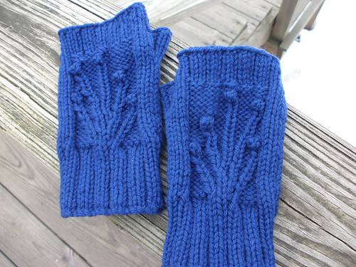Ravelry: Berry Bush Fingerless Mitts pattern by Dawn Hamlin